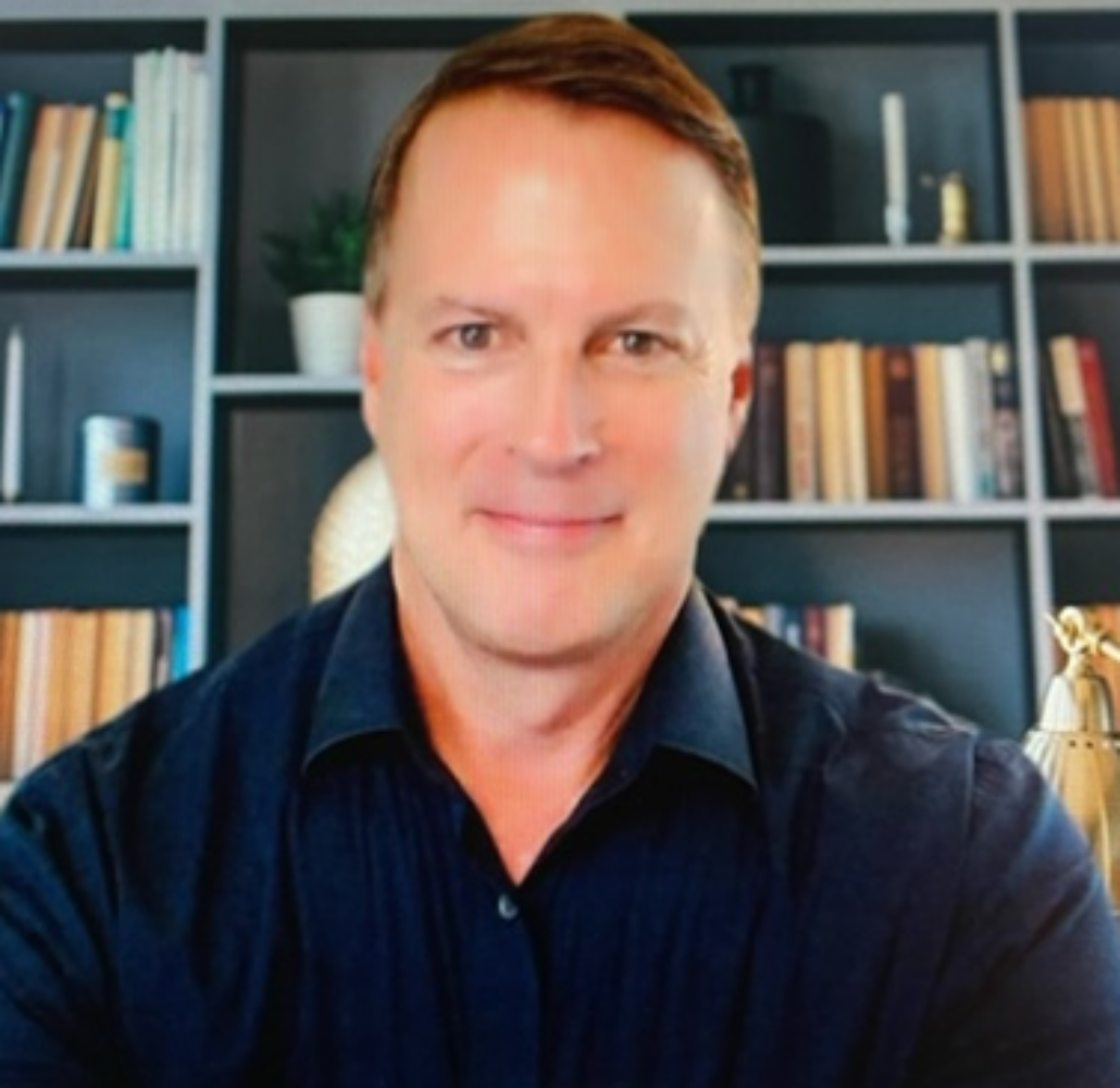 Bob Lewis: Global Leadership | Executive Development Expert